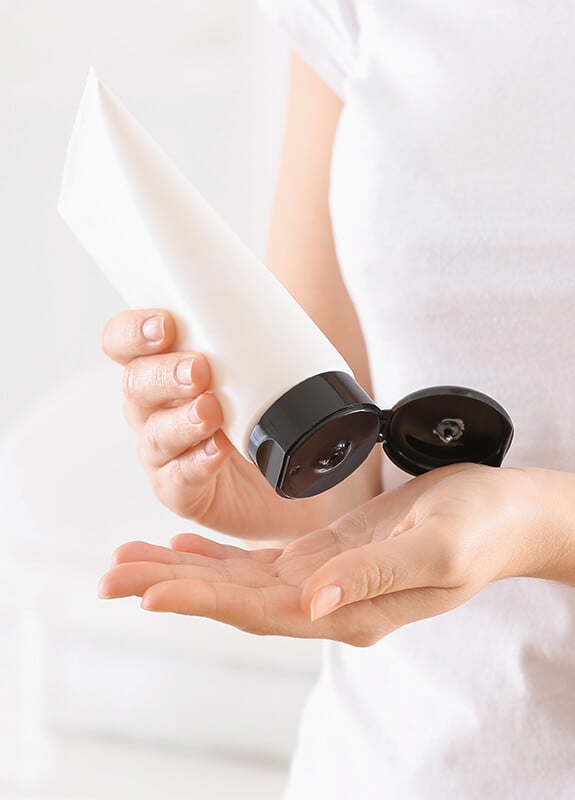 INTRAVIS Vision Inspection Systems for the Plastic Packaging Industry