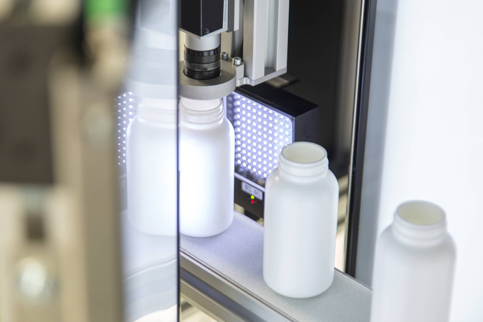 Pharma bottle inspection & quality control of plastic packaging