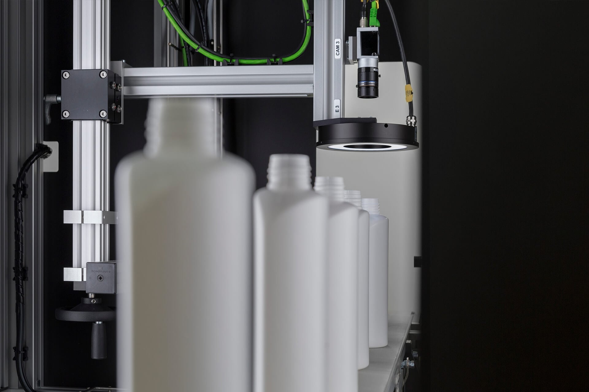 Preconfigured plastic container and bottle inspection by INTRAVIS