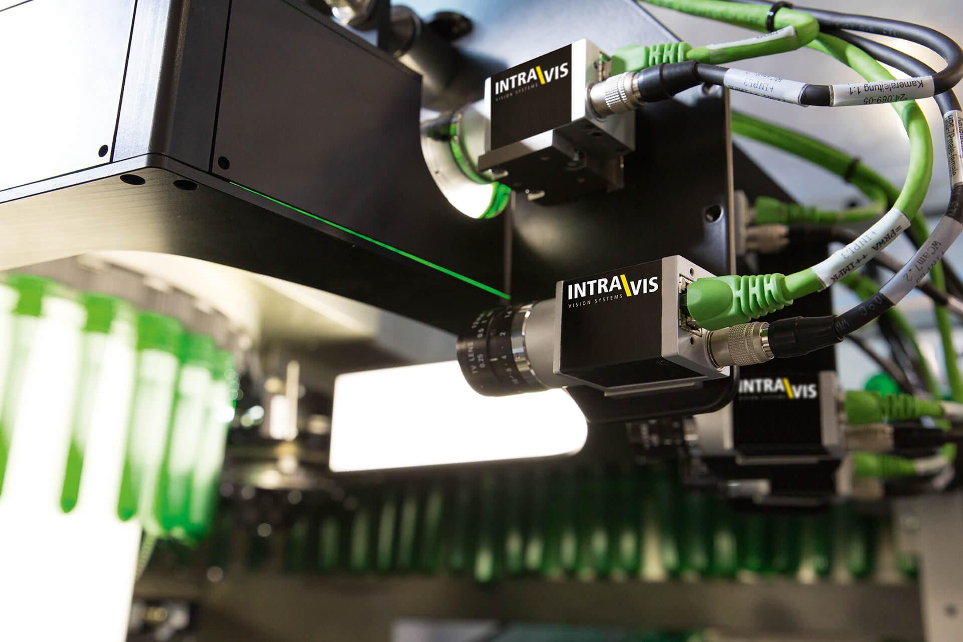 PreWatcher Inline: Inspection & sorting of contaminated PET preforms