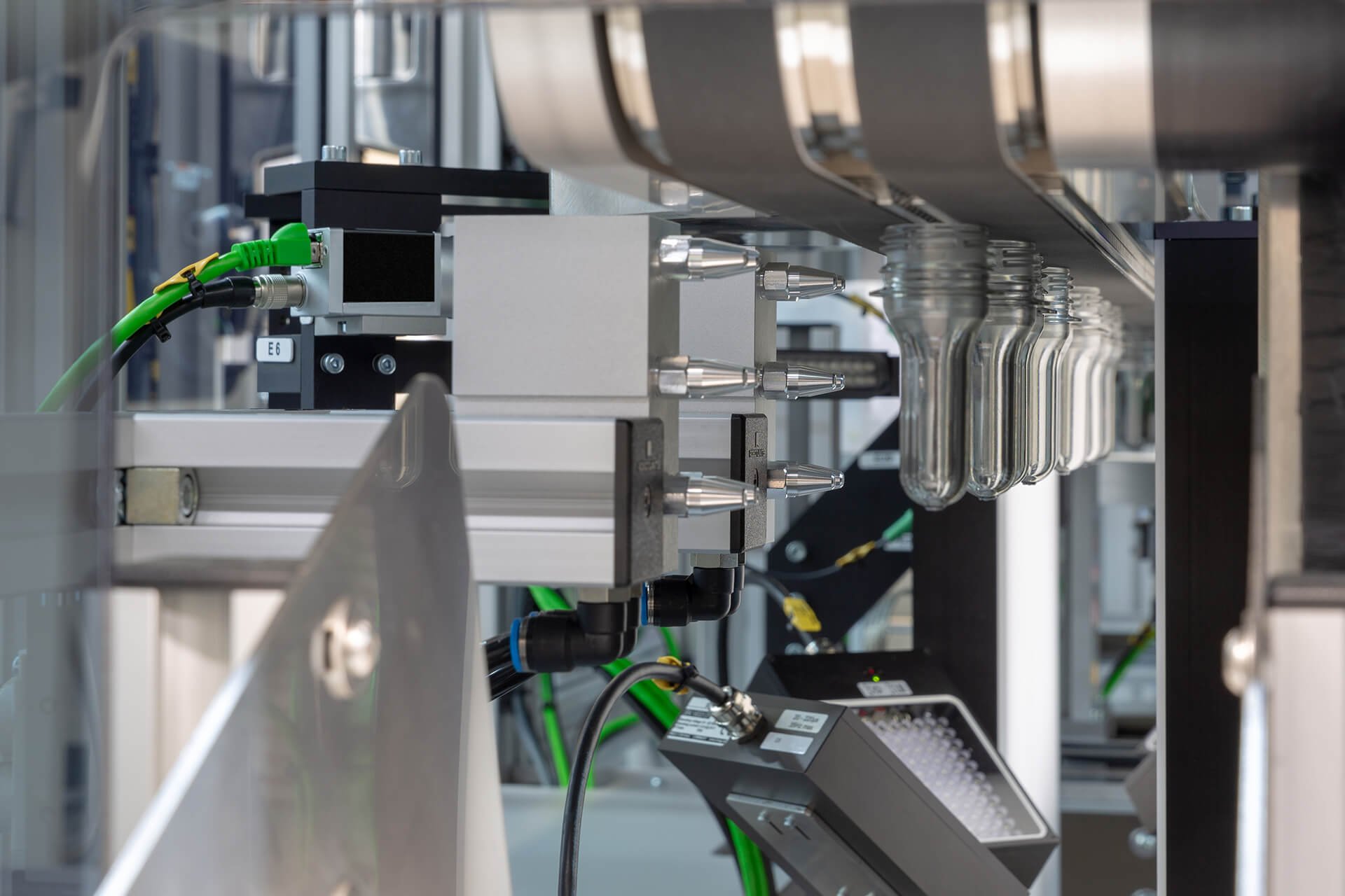 PreWatcher Offline: Inspection & sorting of contaminated PET preforms