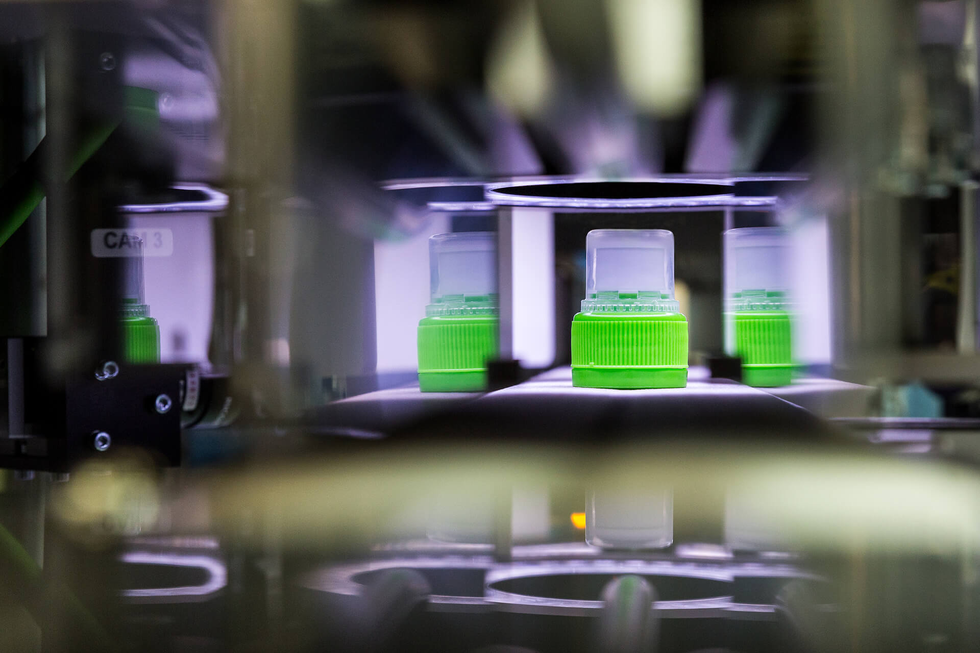 Inspection and quality control of specialty closures by INTRAVIS